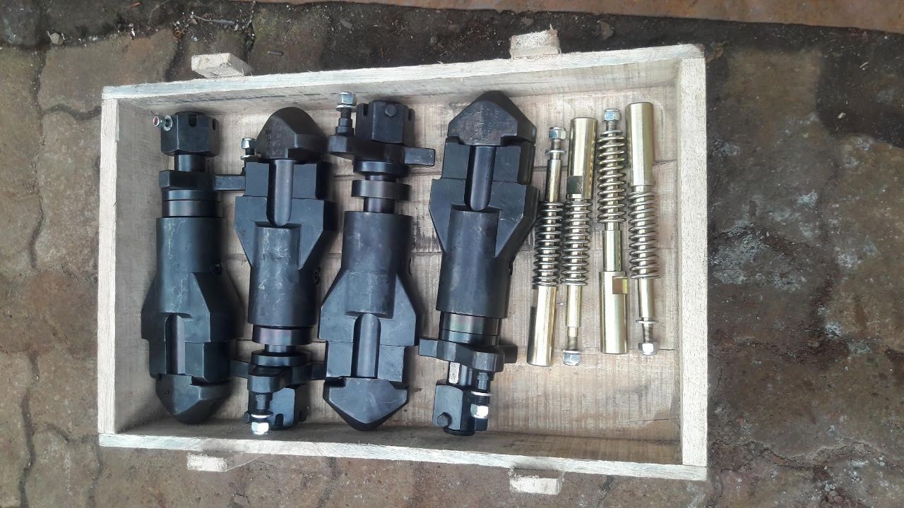 Container Spreader Twist Lock Manufacturers - Karma Steels